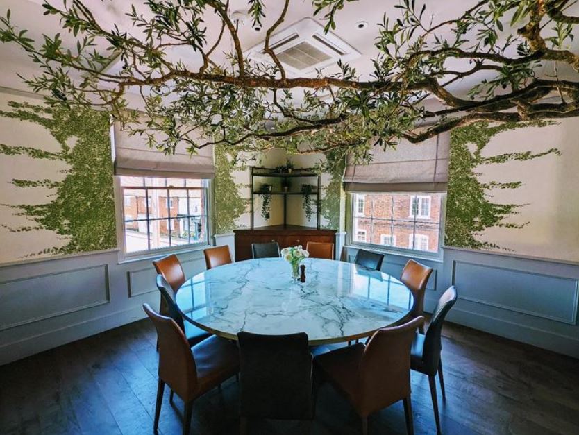 Zaza Lusso - Visit Amersham